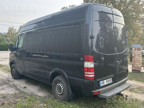 Black Mercedes-Benz Sprinter 2008 in Riga, with an engine capacity of 3.00 L and mileage of 206 thousand km for 6000 €, photo 5 on AUTOMOTO.COM.LV