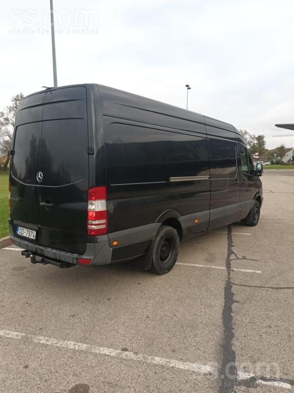 Black Mercedes-Benz Sprinter 2008 in Riga, with an engine capacity of 3.00 L and mileage of 368 thousand km for 11995 €, photo 7 on AUTOMOTO.COM.LV