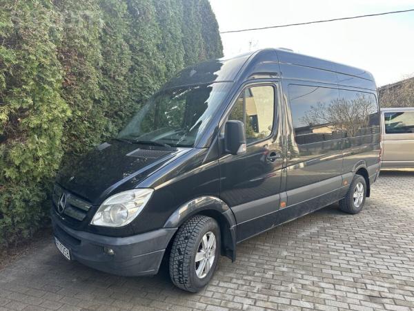 Black Mercedes-Benz Sprinter 2009 in Riga, with an engine capacity of 2.20 L and mileage of 370 thousand km for 7895 €, photo 2 on AUTOMOTO.COM.LV