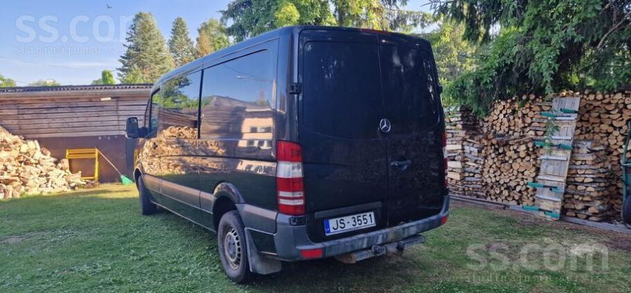 Black Mercedes-Benz Sprinter 2010 in Riga, with an engine capacity of 2.20 L and mileage of 487 thousand km for 8000 €, photo 3 on AUTOMOTO.COM.LV