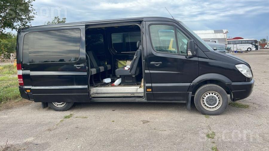 Melns Mercedes-Benz Sprinter 2010 Rīga, ar dzinēja tilpumu 3.00 L un nobraukumu 0 tūkst. km par 4900 €, foto 9 vietnē AUTOMOTO.COM.LV