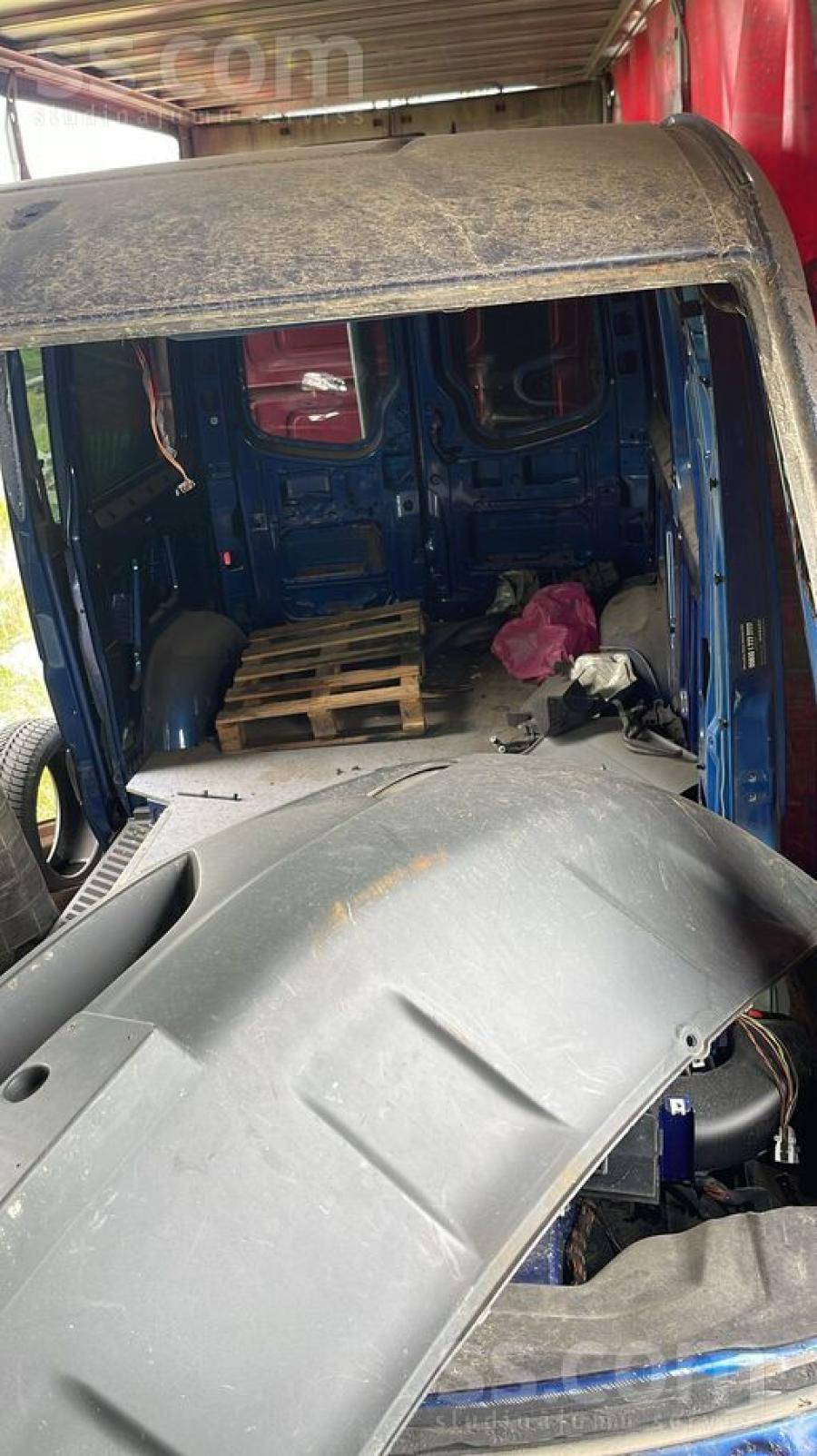 Melns Mercedes-Benz Sprinter 2010 Rīga, ar dzinēja tilpumu 3.00 L un nobraukumu 0 tūkst. km par 4900 €, foto 12 vietnē AUTOMOTO.COM.LV