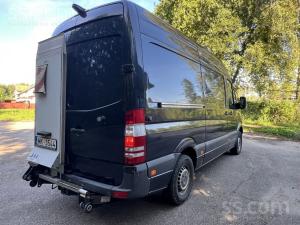 Black Mercedes-Benz Sprinter 2013 in Riga, with an engine capacity of 2.10 L and mileage of 110 thousand km for 11400 €, photo 6 on AUTOMOTO.COM.LV