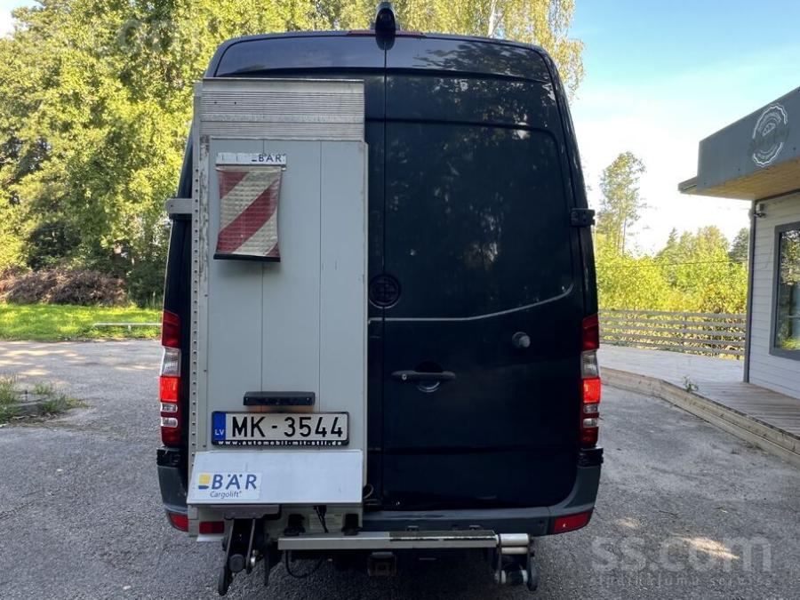 Black Mercedes-Benz Sprinter 2013 in Riga, with an engine capacity of 2.10 L and mileage of 110 thousand km for 11400 €, photo 7 on AUTOMOTO.COM.LV
