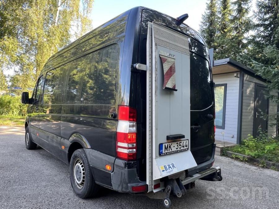 Black Mercedes-Benz Sprinter 2013 in Riga, with an engine capacity of 2.10 L and mileage of 110 thousand km for 11400 €, photo 13 on AUTOMOTO.COM.LV