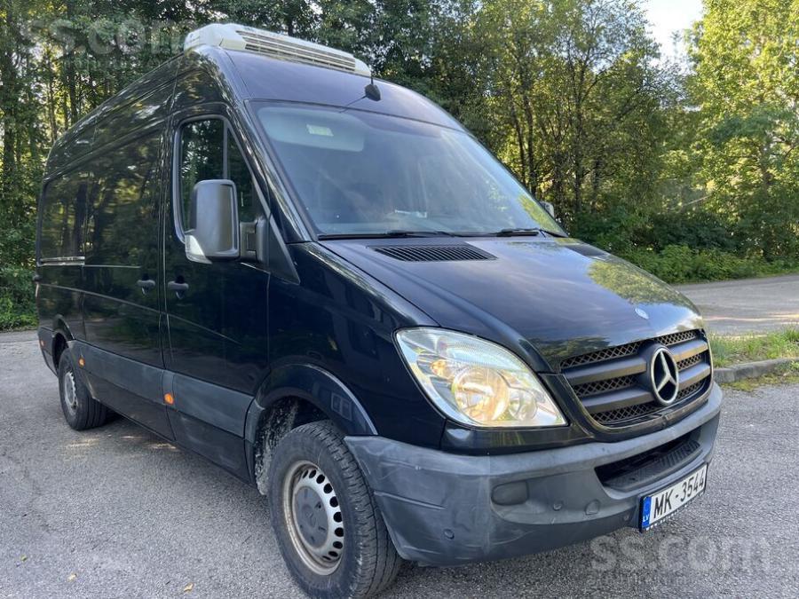 Black Mercedes-Benz Sprinter 2013 in Riga, with an engine capacity of 2.10 L and mileage of 110 thousand km for 11400 €, photo 17 on AUTOMOTO.COM.LV