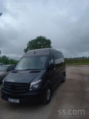 Black Mercedes-Benz Sprinter 2016 in Jekabpils, with an engine capacity of 2.10 L and mileage of 175 thousand km for 16500 €, photo 2 on AUTOMOTO.COM.LV