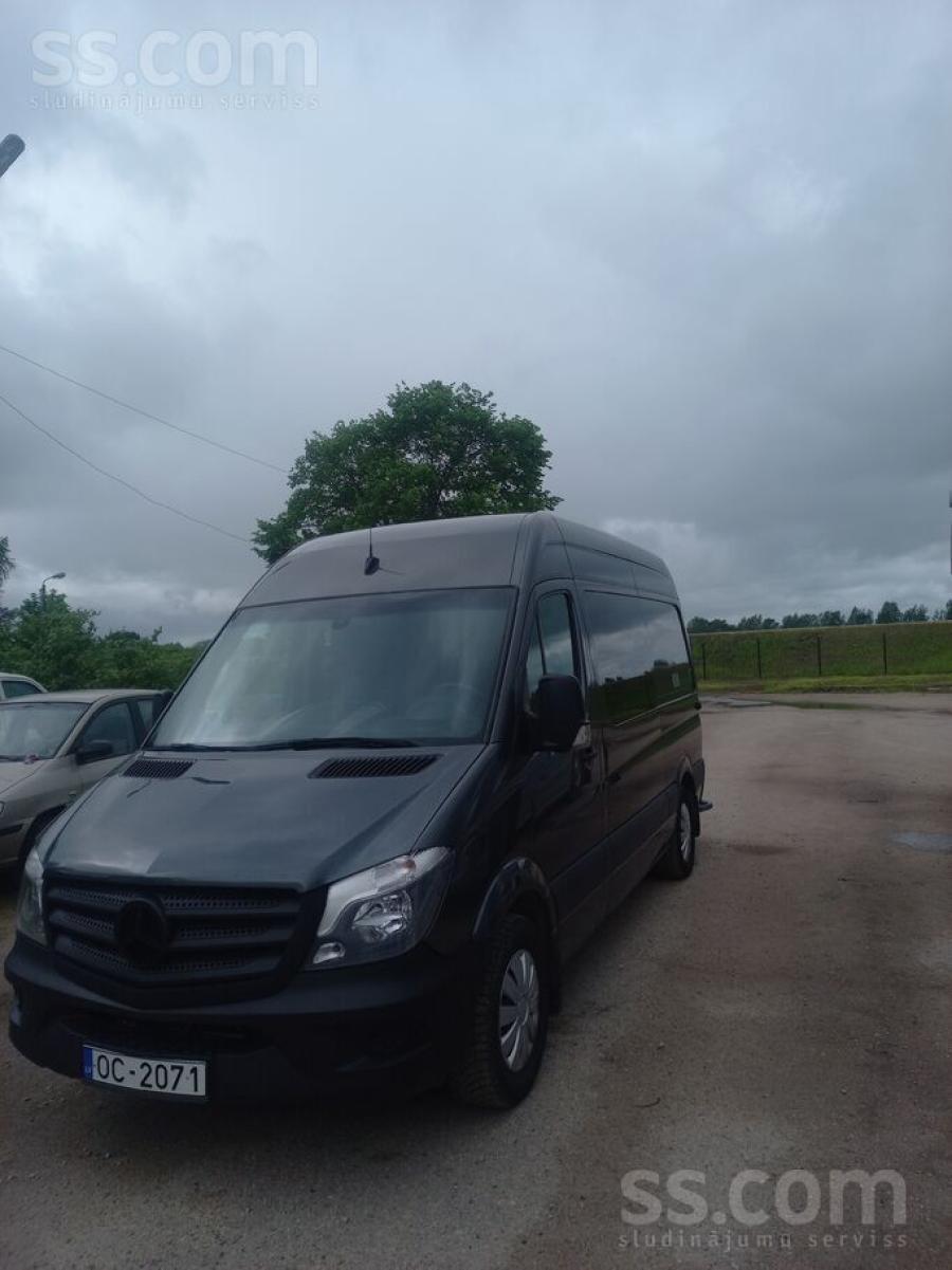 Black Mercedes-Benz Sprinter 2016 in Jekabpils, with an engine capacity of 2.10 L and mileage of 175 thousand km for 16500 €, photo 2 on AUTOMOTO.COM.LV