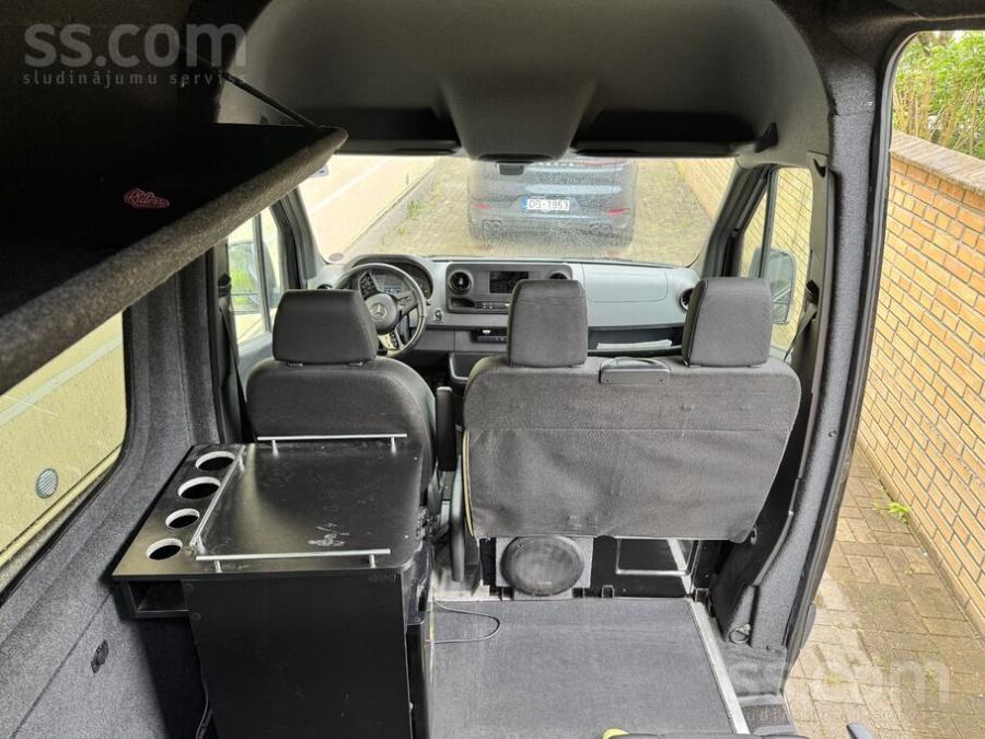 Black Mercedes-Benz Sprinter 2020 in Riga, with an engine capacity of 2.00 L and mileage of 78 thousand km for 41500 €, photo 2 on AUTOMOTO.COM.LV
