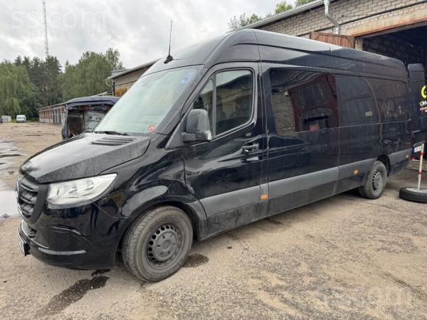 Black Mercedes-Benz Sprinter 2020 in Riga, with an engine capacity of 2.00 L and mileage of 78 thousand km for 41500 €, photo 7 on AUTOMOTO.COM.LV
