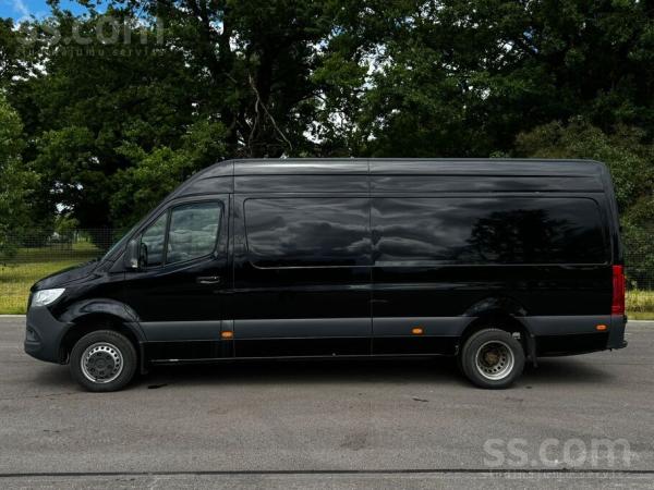 Black Mercedes-Benz Sprinter 2020 in Cesis, with an engine capacity of 3.00 L and mileage of 408 thousand km for 24000 €, photo 2 on AUTOMOTO.COM.LV