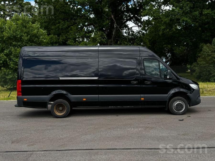 Melns Mercedes-Benz Sprinter 2020 Cēsis, ar dzinēja tilpumu 3.00 L un nobraukumu 408 tūkst. km par 24000 €, foto 4 vietnē AUTOMOTO.COM.LV