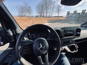 Melns Mercedes-Benz Sprinter 2020 Cēsis, ar dzinēja tilpumu 3.00 L un nobraukumu 408 tūkst. km par 24000 €, foto 9 vietnē AUTOMOTO.COM.LV