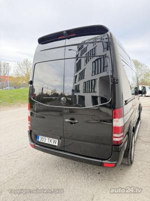 Black Mercedes-Benz Sprinter 2011 in Tallinn, with an engine capacity of 2.10 L and mileage of 454 thousand km for 23000 €, photo 6 on AUTOMOTO.COM.LV