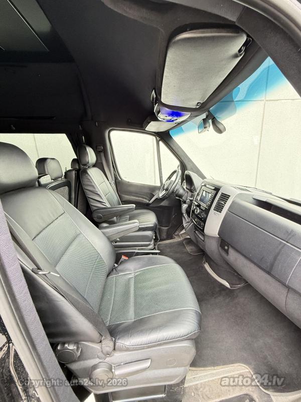 Black Mercedes-Benz Sprinter 2011 in Tallinn, with an engine capacity of 2.10 L and mileage of 454 thousand km for 23000 €, photo 10 on AUTOMOTO.COM.LV