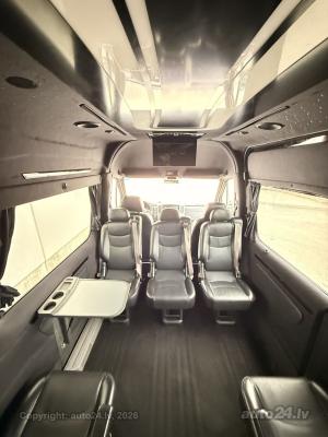Black Mercedes-Benz Sprinter 2011 in Tallinn, with an engine capacity of 2.10 L and mileage of 454 thousand km for 23000 €, photo 13 on AUTOMOTO.COM.LV