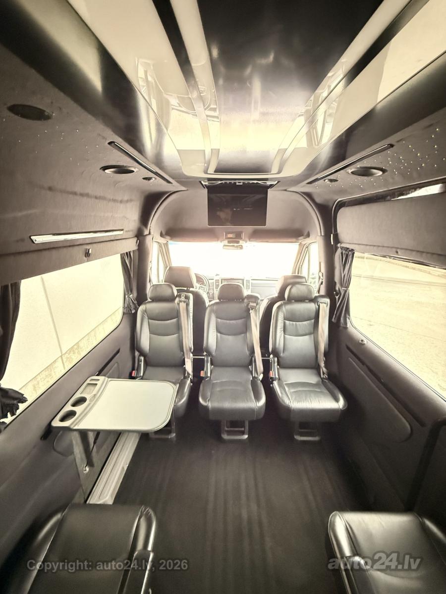 Black Mercedes-Benz Sprinter 2011 in Tallinn, with an engine capacity of 2.10 L and mileage of 454 thousand km for 23000 €, photo 13 on AUTOMOTO.COM.LV