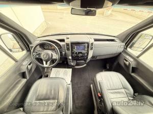 Black Mercedes-Benz Sprinter 2011 in Tallinn, with an engine capacity of 2.10 L and mileage of 454 thousand km for 23000 €, photo 14 on AUTOMOTO.COM.LV