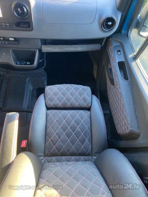 Melns Mercedes-Benz Sprinter 2020 Tallina, ar dzinēja tilpumu 2.10 L un nobraukumu 41 tūkst. km par 58000 €, foto 7 vietnē AUTOMOTO.COM.LV