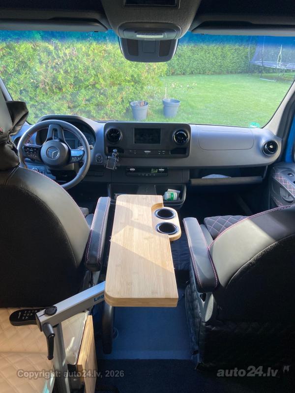 Black Mercedes-Benz Sprinter 2020 in Tallinn, with an engine capacity of 2.10 L and mileage of 41 thousand km for 58000 €, photo 9 on AUTOMOTO.COM.LV