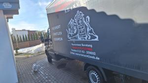 Black Mercedes-Benz Sprinter 2017 in Vilnius, with an engine capacity of 2.20 L and mileage of 194 thousand km for 18500 €, photo 7 on AUTOMOTO.COM.LV
