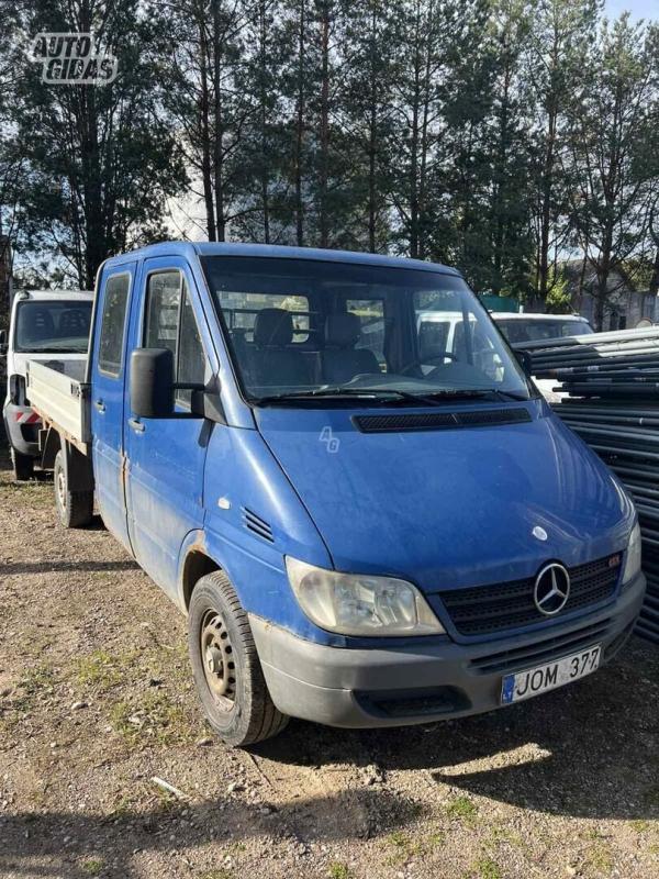 Blue Mercedes-Benz Sprinter 2005 in Jurbarkas, with an engine capacity of 2.20 L and mileage of 300 thousand km for 2700 €, photo 1 on AUTOMOTO.COM.LV