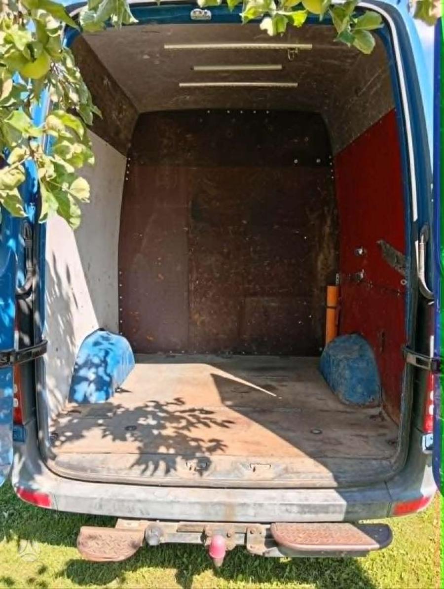 Blue Mercedes-Benz Sprinter 2009 in Vilnius, with an engine capacity of 2.14 L and mileage of 393 thousand km for 3200 €, photo 10 on AUTOMOTO.COM.LV