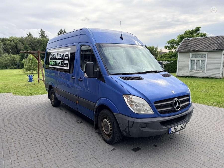 Blue Mercedes-Benz Sprinter 2010 in Rokiskis, with an engine capacity of 2.15 L and mileage of 537 thousand km for 3200 €, photo 1 on AUTOMOTO.COM.LV