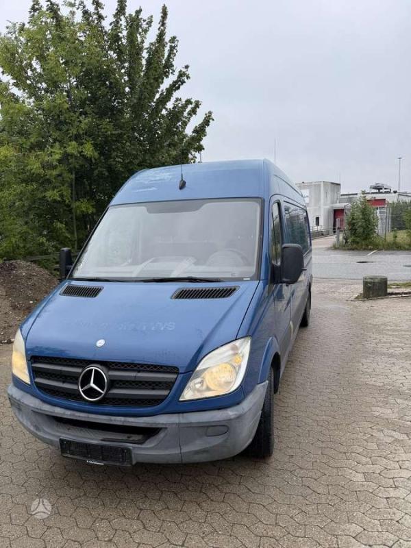Blue Mercedes-Benz Sprinter 2010 in Taurage, with an engine capacity of 2.20 L and mileage of 270 thousand km for 6300 €, photo 1 on AUTOMOTO.COM.LV