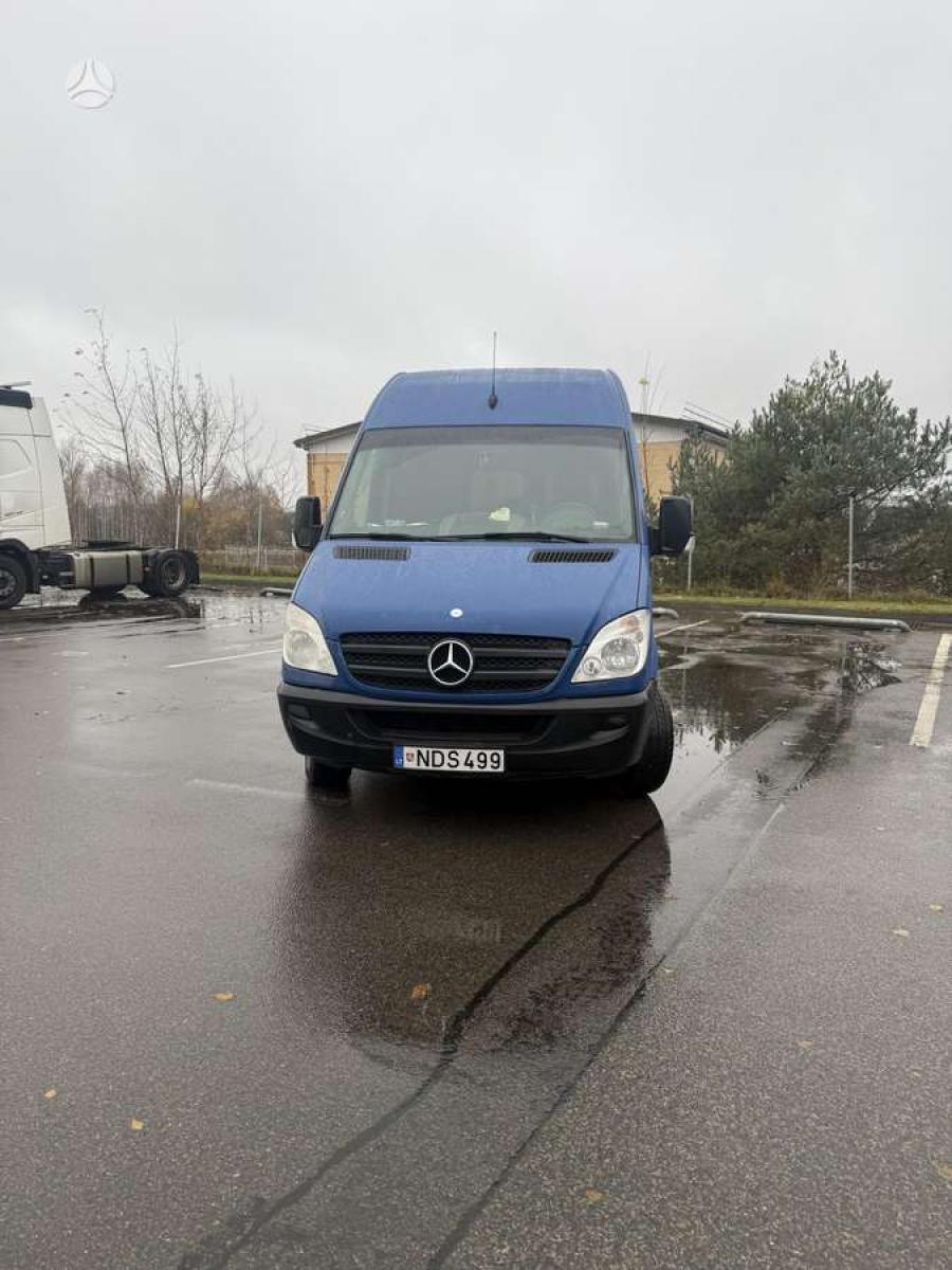 Zils Mercedes-Benz Sprinter 2011 Viļņa, ar dzinēja tilpumu 2.20 L un nobraukumu 290 tūkst. km par 10500 €, foto 3 vietnē AUTOMOTO.COM.LV