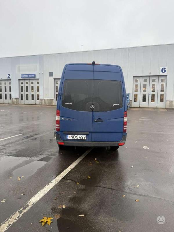 Blue Mercedes-Benz Sprinter 2011 in Vilnius, with an engine capacity of 2.20 L and mileage of 290 thousand km for 10500 €, photo 5 on AUTOMOTO.COM.LV