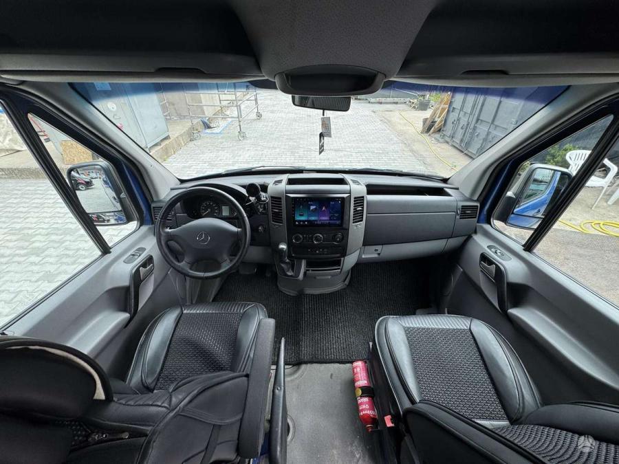Blue Mercedes-Benz Sprinter 2011 in Vilnius, with an engine capacity of 2.20 L and mileage of 281 thousand km for 10800 €, photo 16 on AUTOMOTO.COM.LV