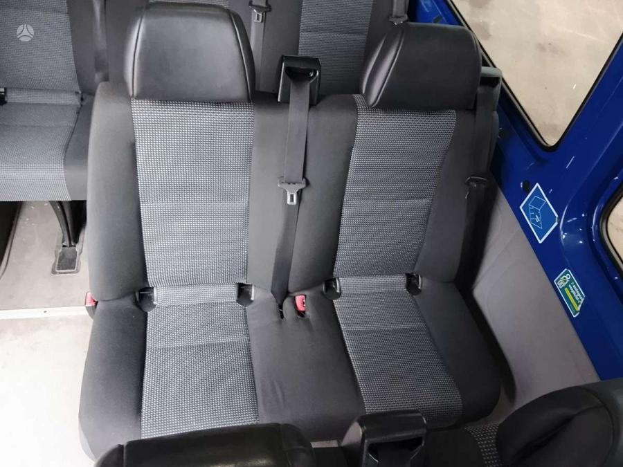 Blue Mercedes-Benz Sprinter 2011 in Vilnius, with an engine capacity of 2.20 L and mileage of 281 thousand km for 10800 €, photo 22 on AUTOMOTO.COM.LV