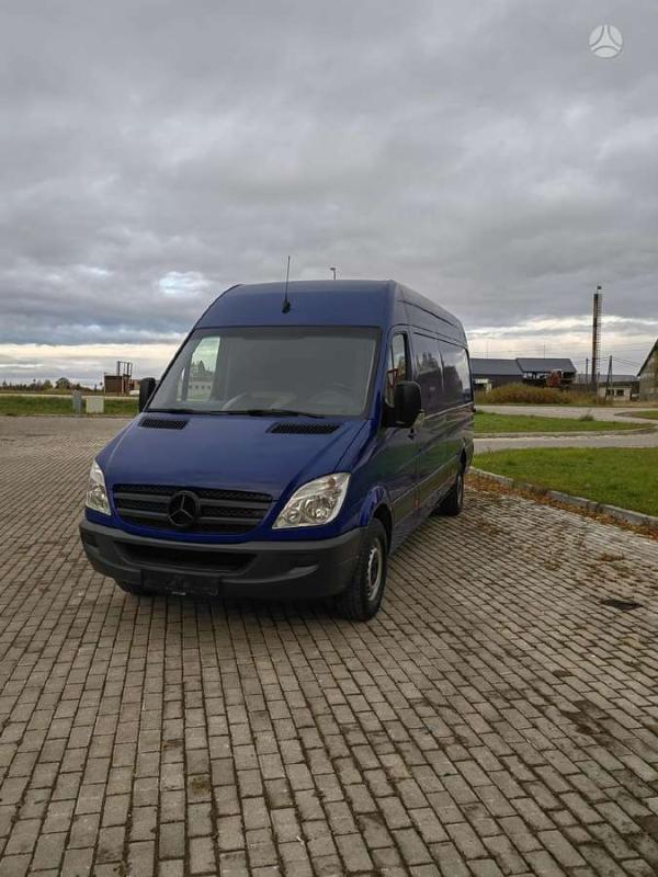 Blue Mercedes-Benz Sprinter 2012 in Anyksciai, with an engine capacity of 2.20 L and mileage of 245 thousand km for 13500 €, photo 2 on AUTOMOTO.COM.LV