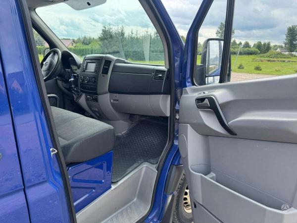 Zils Mercedes-Benz Sprinter 2013 Tauragė, ar dzinēja tilpumu 3.00 L un nobraukumu 320 tūkst. km par 8000 €, foto 9 vietnē AUTOMOTO.COM.LV
