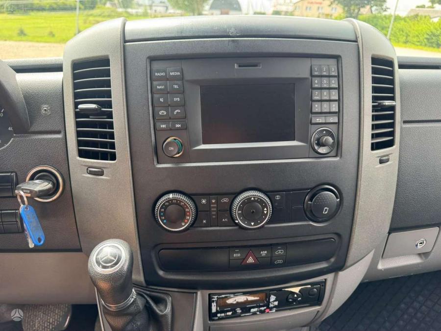 Zils Mercedes-Benz Sprinter 2013 Tauragė, ar dzinēja tilpumu 3.00 L un nobraukumu 320 tūkst. km par 8000 €, foto 14 vietnē AUTOMOTO.COM.LV