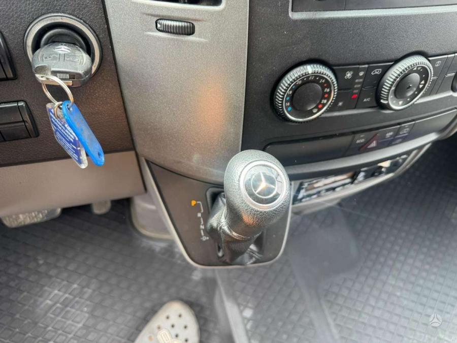 Zils Mercedes-Benz Sprinter 2013 Tauragė, ar dzinēja tilpumu 3.00 L un nobraukumu 320 tūkst. km par 8000 €, foto 15 vietnē AUTOMOTO.COM.LV