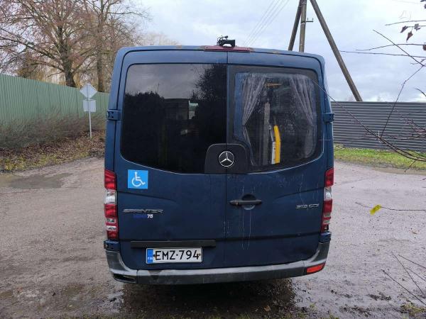 Blue Mercedes-Benz Sprinter 2014 in Marijampole, with an engine capacity of 2.14 L and mileage of 382 thousand km for 6850 €, photo 4 on AUTOMOTO.COM.LV