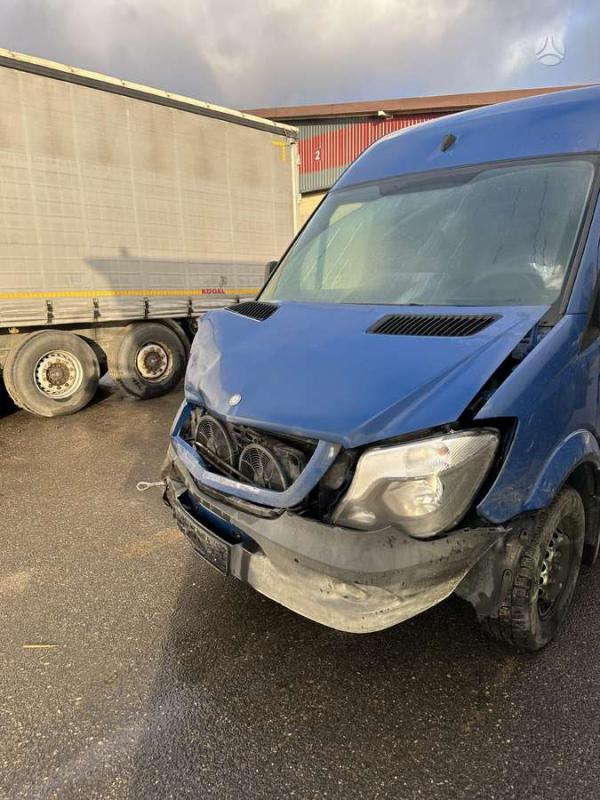 Blue Mercedes-Benz Sprinter 2014 in Siauliai, with an engine capacity of 2.20 L and mileage of 360 thousand km for 7650 €, photo 2 on AUTOMOTO.COM.LV