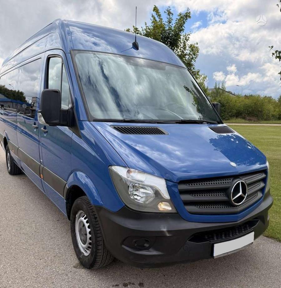 Blue Mercedes-Benz Sprinter 2014 in Siauliai, with an engine capacity of 2.14 L and mileage of 396 thousand km for 14700 €, photo 3 on AUTOMOTO.COM.LV