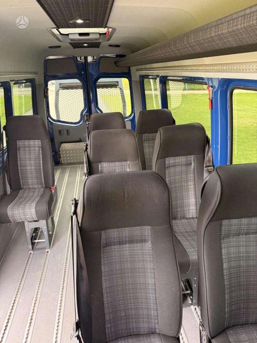 Blue Mercedes-Benz Sprinter 2014 in Siauliai, with an engine capacity of 2.14 L and mileage of 396 thousand km for 14700 €, photo 20 on AUTOMOTO.COM.LV