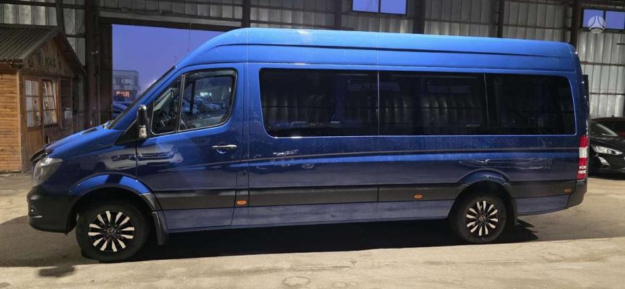 Blue Mercedes-Benz Sprinter 2015 in Siauliai, with an engine capacity of 2.14 L and mileage of 351 thousand km for 16300 €, photo 2 on AUTOMOTO.COM.LV