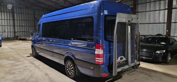 Blue Mercedes-Benz Sprinter 2015 in Siauliai, with an engine capacity of 2.14 L and mileage of 351 thousand km for 16300 €, photo 3 on AUTOMOTO.COM.LV