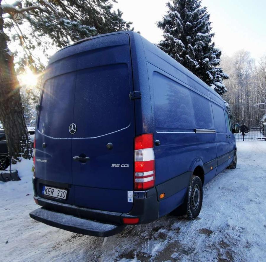 Blue Mercedes-Benz Sprinter 2015 in Siauliai, with an engine capacity of 2.14 L and mileage of 147 thousand km for 6999 €, photo 15 on AUTOMOTO.COM.LV