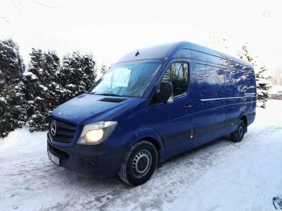 Blue Mercedes-Benz Sprinter 2015 in Siauliai, with an engine capacity of 2.14 L and mileage of 147 thousand km for 6999 €, photo 35 on AUTOMOTO.COM.LV