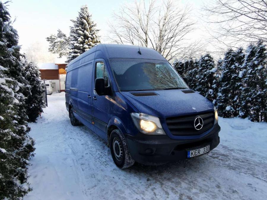 Blue Mercedes-Benz Sprinter 2015 in Siauliai, with an engine capacity of 2.14 L and mileage of 147 thousand km for 6999 €, photo 36 on AUTOMOTO.COM.LV