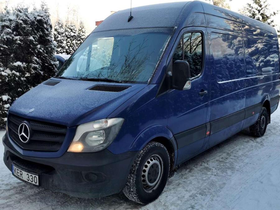 Blue Mercedes-Benz Sprinter 2015 in Siauliai, with an engine capacity of 2.14 L and mileage of 147 thousand km for 6999 €, photo 39 on AUTOMOTO.COM.LV