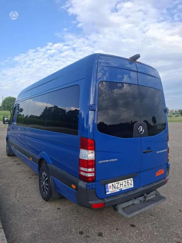 Zils Mercedes-Benz Sprinter 2015 Kauņa, ar dzinēja tilpumu 2.14 L un nobraukumu 318 tūkst. km par 16300 €, foto 4 vietnē AUTOMOTO.COM.LV