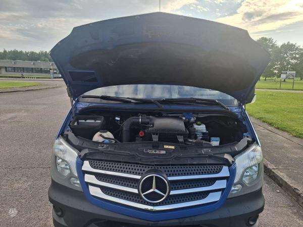 Zils Mercedes-Benz Sprinter 2015 Kauņa, ar dzinēja tilpumu 2.14 L un nobraukumu 318 tūkst. km par 16300 €, foto 6 vietnē AUTOMOTO.COM.LV