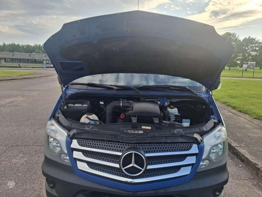 Zils Mercedes-Benz Sprinter 2015 Kauņa, ar dzinēja tilpumu 2.14 L un nobraukumu 318 tūkst. km par 16300 €, foto 7 vietnē AUTOMOTO.COM.LV